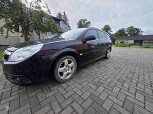 Melns Opel Vectra 2008 Vilkaviškis, ar dzinēja tilpumu 1.91 L un nobraukumu 440 tūkst. km par 1200 €, foto 4 vietnē AUTOMOTO.COM.LV