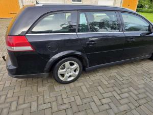 Melns Opel Vectra 2008 Vilkaviškis, ar dzinēja tilpumu 1.91 L un nobraukumu 440 tūkst. km par 1200 €, foto 5 vietnē AUTOMOTO.COM.LV
