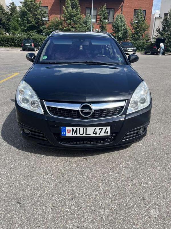 Melns Opel Vectra 2008 Kauņa, ar dzinēja tilpumu 1.91 L un nobraukumu 340 tūkst. km par 1950 €, foto 1 vietnē AUTOMOTO.COM.LV