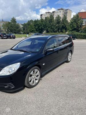 Black Opel Vectra 2008 in Kaunas, with an engine capacity of 1.91 L and mileage of 340 thousand km for 1950 €, photo 3 on AUTOMOTO.COM.LV