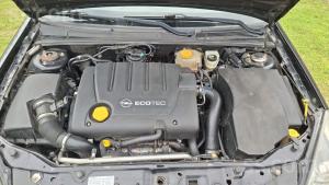 Black Opel Vectra 2008 in Gulbene, with an engine capacity of 1.90 L and mileage of 320 thousand km for 800 €, photo 8 on AUTOMOTO.COM.LV