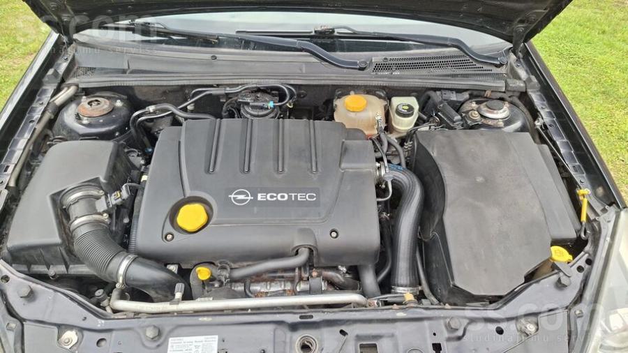 Black Opel Vectra 2008 in Gulbene, with an engine capacity of 1.90 L and mileage of 320 thousand km for 800 €, photo 8 on AUTOMOTO.COM.LV