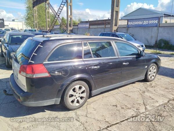 Black Opel Vectra 2008 in Tallinn, with an engine capacity of 1.90 L and mileage of 362 thousand km for 799 €, photo 3 on AUTOMOTO.COM.LV