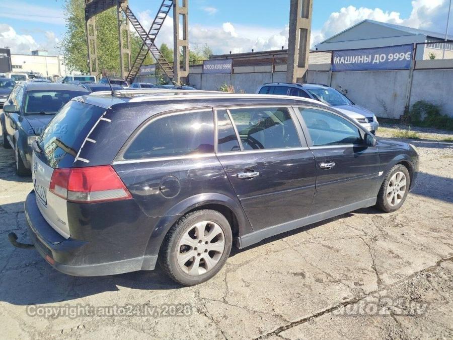 Black Opel Vectra 2008 in Tallinn, with an engine capacity of 1.90 L and mileage of 362 thousand km for 799 €, photo 4 on AUTOMOTO.COM.LV