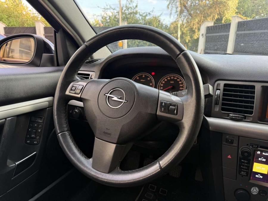 Melns Opel Vectra 2008 Kauņa, ar dzinēja tilpumu 1.91 L un nobraukumu 293 tūkst. km par 1199 €, foto 15 vietnē AUTOMOTO.COM.LV
