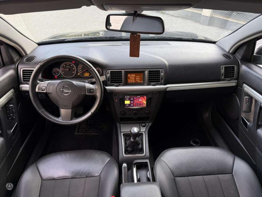Melns Opel Vectra 2008 Kauņa, ar dzinēja tilpumu 1.91 L un nobraukumu 293 tūkst. km par 1199 €, foto 16 vietnē AUTOMOTO.COM.LV