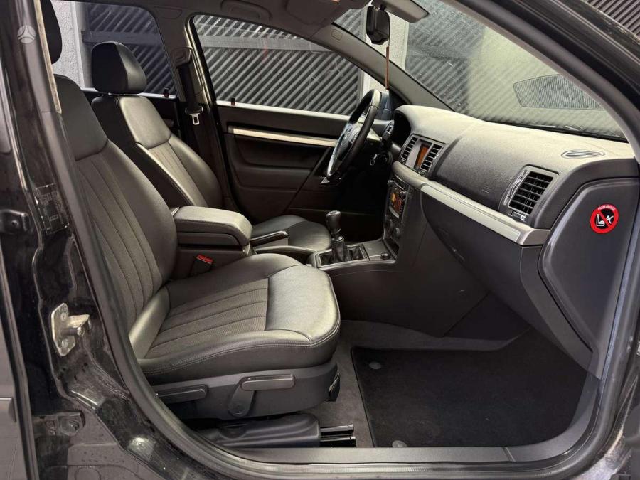 Melns Opel Vectra 2008 Kauņa, ar dzinēja tilpumu 1.91 L un nobraukumu 293 tūkst. km par 1199 €, foto 18 vietnē AUTOMOTO.COM.LV