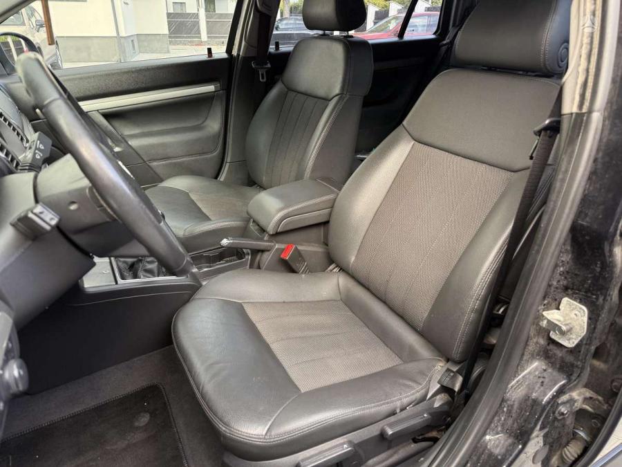 Melns Opel Vectra 2008 Kauņa, ar dzinēja tilpumu 1.91 L un nobraukumu 293 tūkst. km par 1199 €, foto 20 vietnē AUTOMOTO.COM.LV