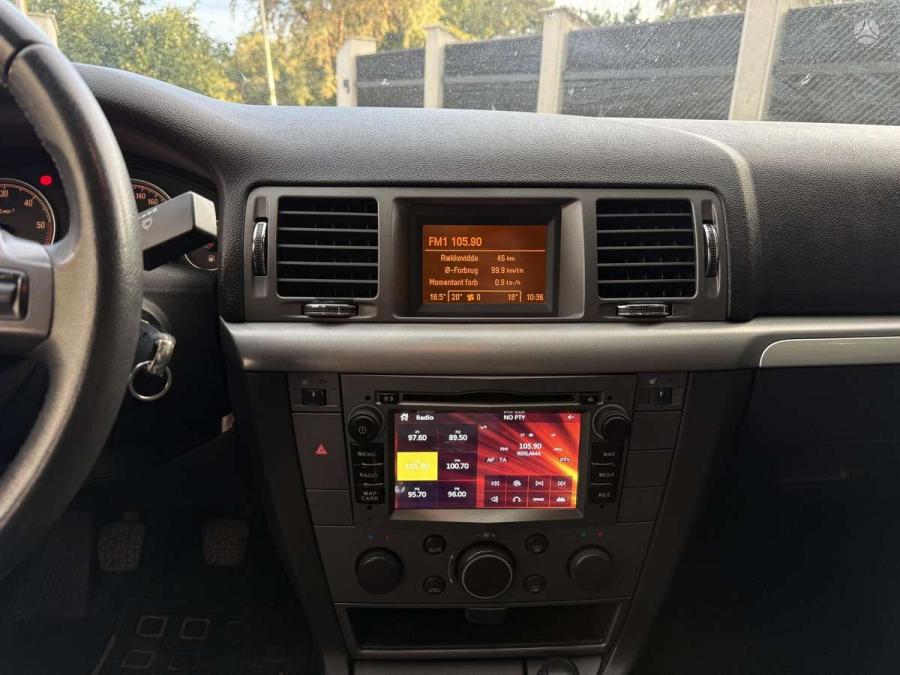 Melns Opel Vectra 2008 Kauņa, ar dzinēja tilpumu 1.91 L un nobraukumu 293 tūkst. km par 1199 €, foto 22 vietnē AUTOMOTO.COM.LV