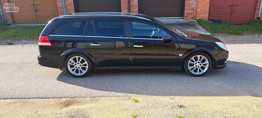 Melns Opel Vectra 2008 Druskininkai, ar dzinēja tilpumu 1.90 L un nobraukumu 300 tūkst. km par 550 €, foto 6 vietnē AUTOMOTO.COM.LV