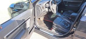 Melns Opel Vectra 2008 Druskininkai, ar dzinēja tilpumu 1.90 L un nobraukumu 300 tūkst. km par 550 €, foto 10 vietnē AUTOMOTO.COM.LV