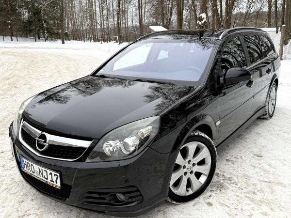 Black Opel Vectra 2009 in Prienai, with an engine capacity of 1.91 L and mileage of 265 thousand km for 2850 €, photo 1 on AUTOMOTO.COM.LV