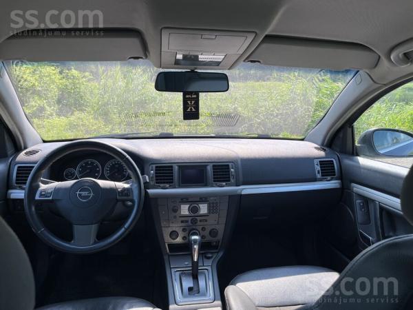 Melns Opel Vectra 2009 Jelgava, ar dzinēja tilpumu 1.90 L un nobraukumu 317 tūkst. km par 2400 €, foto 9 vietnē AUTOMOTO.COM.LV