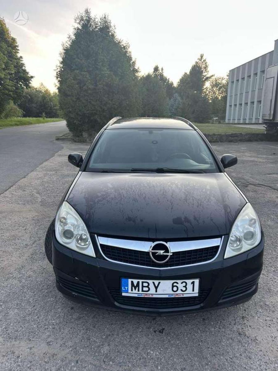 Black Opel Vectra 2009 in Salcininkai, with an engine capacity of 1.90 L and mileage of 324 thousand km for 700 €, photo 4 on AUTOMOTO.COM.LV
