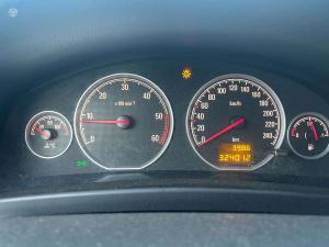 Black Opel Vectra 2009 in Salcininkai, with an engine capacity of 1.90 L and mileage of 324 thousand km for 700 €, photo 10 on AUTOMOTO.COM.LV