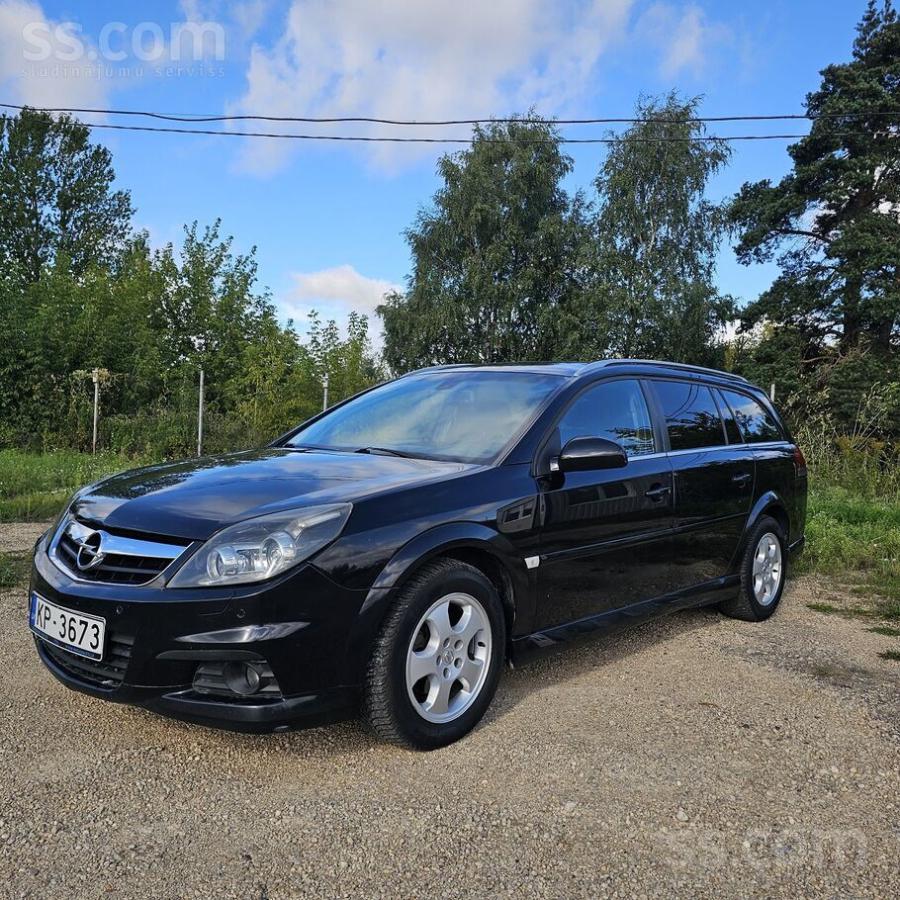 Melns Opel Vectra 2009 Rīga, ar dzinēja tilpumu 1.90 L un nobraukumu 390 tūkst. km par 2150 €, foto 4 vietnē AUTOMOTO.COM.LV