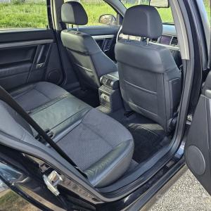 Melns Opel Vectra 2009 Rīga, ar dzinēja tilpumu 1.90 L un nobraukumu 390 tūkst. km par 2150 €, foto 15 vietnē AUTOMOTO.COM.LV