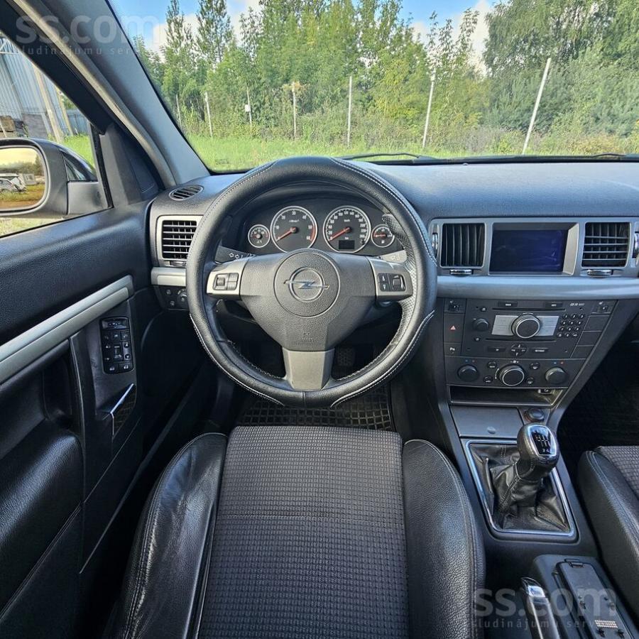 Melns Opel Vectra 2009 Rīga, ar dzinēja tilpumu 1.90 L un nobraukumu 390 tūkst. km par 2150 €, foto 17 vietnē AUTOMOTO.COM.LV