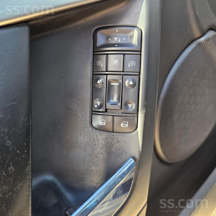 Melns Opel Vectra 2009 Rīga, ar dzinēja tilpumu 1.90 L un nobraukumu 390 tūkst. km par 2150 €, foto 21 vietnē AUTOMOTO.COM.LV