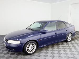 Blue Opel Vectra 1999 in Tallinn, with an engine capacity of 2.00 L and mileage of 366 thousand km for 699 €, photo 3 on AUTOMOTO.COM.LV