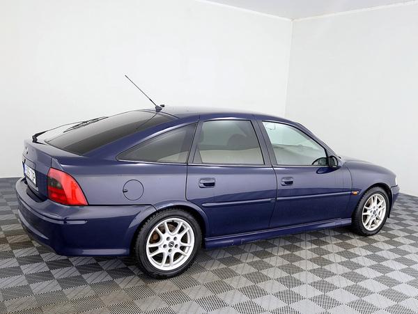 Zils Opel Vectra 1999 Tallina, ar dzinēja tilpumu 2.00 L un nobraukumu 366 tūkst. km par 699 €, foto 3 vietnē AUTOMOTO.COM.LV