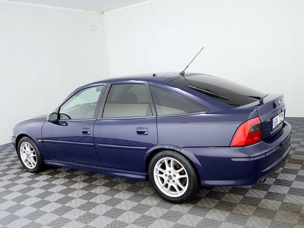 Zils Opel Vectra 1999 Tallina, ar dzinēja tilpumu 2.00 L un nobraukumu 366 tūkst. km par 699 €, foto 4 vietnē AUTOMOTO.COM.LV