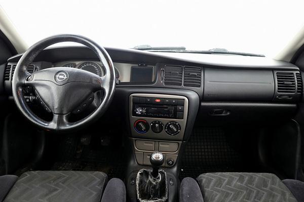 Zils Opel Vectra 1999 Tallina, ar dzinēja tilpumu 2.00 L un nobraukumu 366 tūkst. km par 699 €, foto 5 vietnē AUTOMOTO.COM.LV