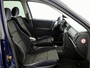 Blue Opel Vectra 1999 in Tallinn, with an engine capacity of 2.00 L and mileage of 366 thousand km for 699 €, photo 14 on AUTOMOTO.COM.LV