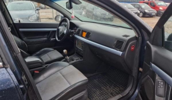 Zils Opel Vectra 2003 Rīga, ar dzinēja tilpumu 2.20 L un nobraukumu 415 tūkst. km par 1200 €, foto 10 vietnē AUTOMOTO.COM.LV