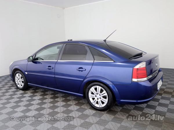 Zils Opel Vectra 2006 Tallina, ar dzinēja tilpumu 2.20 L un nobraukumu 208 tūkst. km par 1099 €, foto 4 vietnē AUTOMOTO.COM.LV