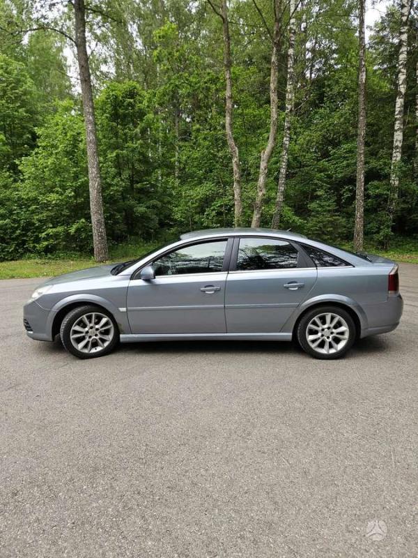 Zils Opel Vectra 2006 Alīta, ar dzinēja tilpumu 1.91 L un nobraukumu 497 tūkst. km par 1200 €, foto 4 vietnē AUTOMOTO.COM.LV