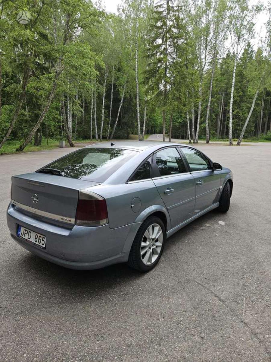 Zils Opel Vectra 2006 Alīta, ar dzinēja tilpumu 1.91 L un nobraukumu 497 tūkst. km par 1200 €, foto 8 vietnē AUTOMOTO.COM.LV