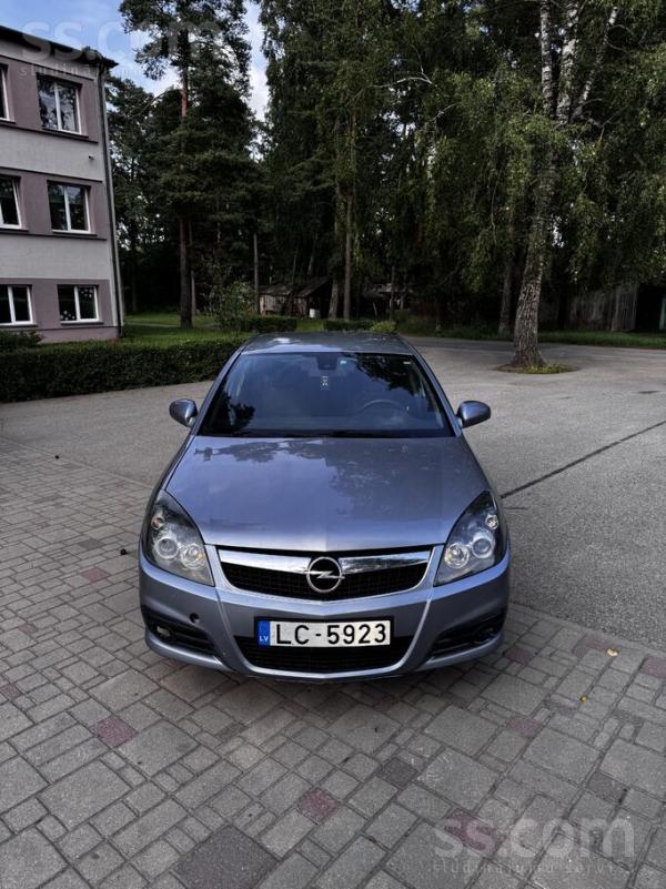 Zils Opel Vectra 2006 Dobele, ar dzinēja tilpumu 1.90 L un nobraukumu 0 tūkst. km par 1250 €, foto 1 vietnē AUTOMOTO.COM.LV