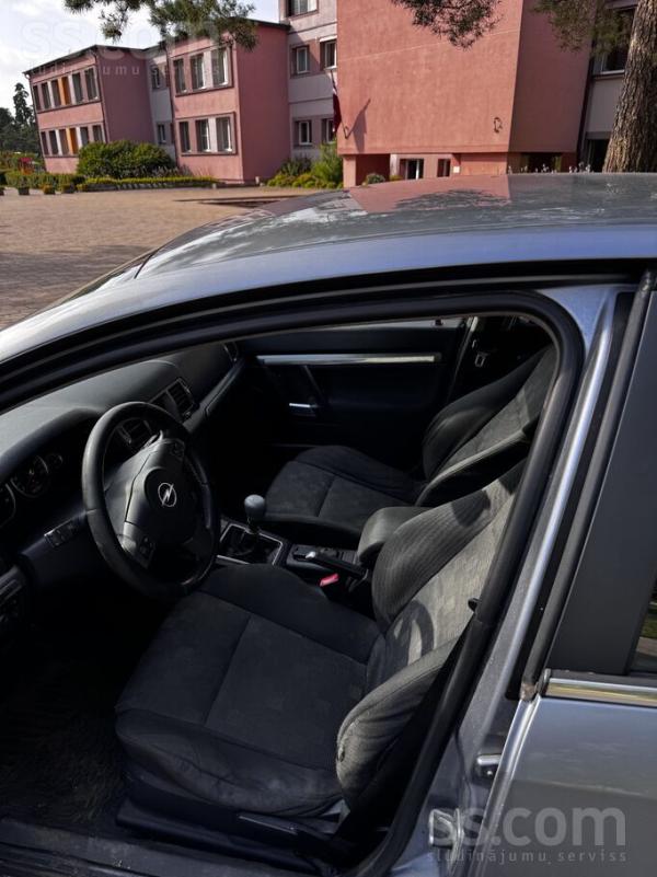 Zils Opel Vectra 2006 Dobele, ar dzinēja tilpumu 1.90 L un nobraukumu 0 tūkst. km par 1250 €, foto 5 vietnē AUTOMOTO.COM.LV