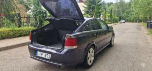 Blue Opel Vectra 2006 in Vilnius, with an engine capacity of 2.20 L and mileage of 200 thousand km for 999 €, photo 12 on AUTOMOTO.COM.LV
