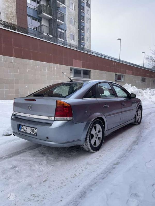 Zils Opel Vectra 2007 Klaipėda, ar dzinēja tilpumu 1.91 L un nobraukumu 330 tūkst. km par 920 €, foto 3 vietnē AUTOMOTO.COM.LV