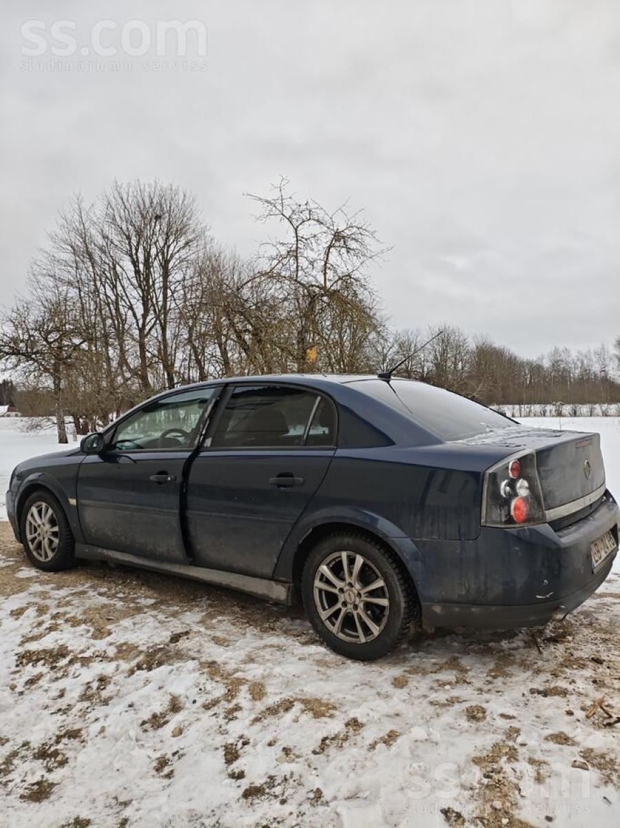 Синий Опель Вектра 2002 в Цесис, объемом двигателя 2.20 л и пробегом 330 тыс. км за 750 €, фото 4 на AUTOMOTO.COM.LV