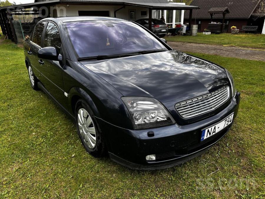 Blue Opel Vectra 2002 in Riga, with an engine capacity of 2.00 L and mileage of 291 thousand km for 980 €, photo 13 on AUTOMOTO.COM.LV