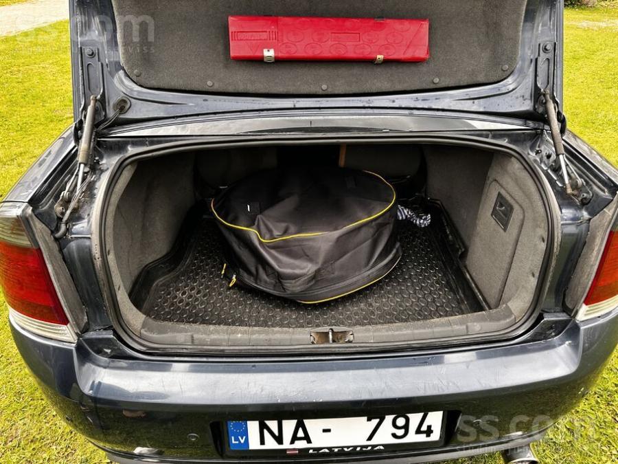 Blue Opel Vectra 2002 in Riga, with an engine capacity of 2.00 L and mileage of 291 thousand km for 980 €, photo 17 on AUTOMOTO.COM.LV
