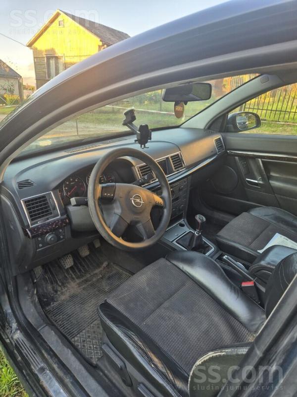 Zils Opel Vectra 2002 Rēzekne, ar dzinēja tilpumu 2.20 L un nobraukumu 338 tūkst. km par 1200 €, foto 2 vietnē AUTOMOTO.COM.LV