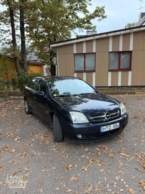 Blue Opel Vectra 2003 in Alytus, with an engine capacity of 2.20 L and mileage of 245 thousand km for 750 €, photo  on AUTOMOTO.COM.LV
