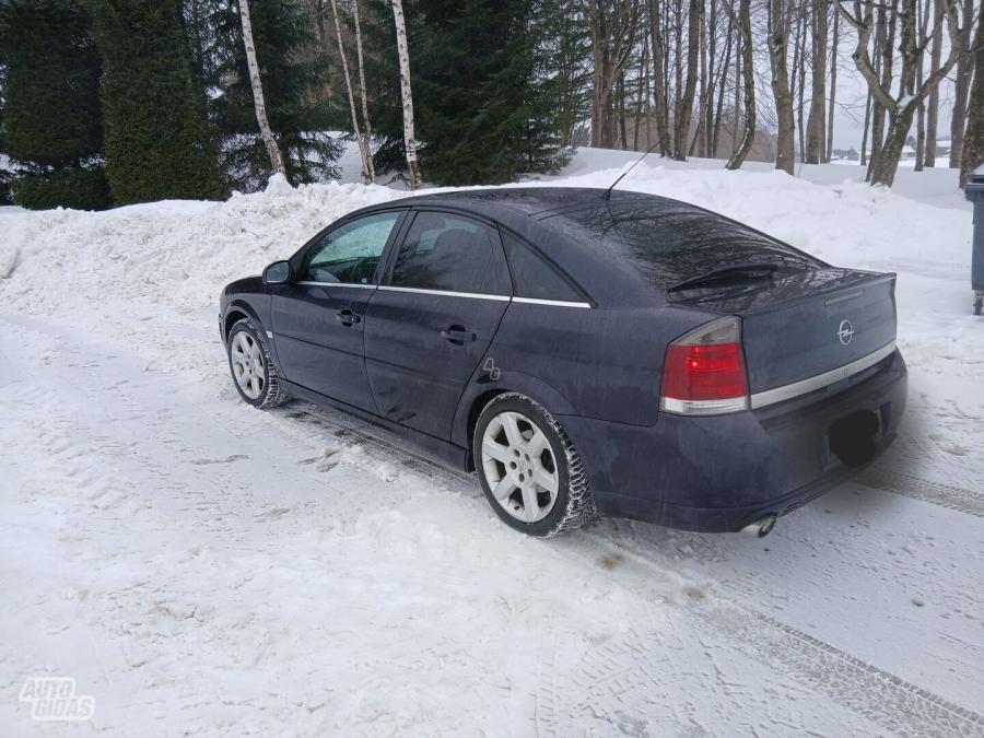 Blue Opel Vectra 2004 in Silale, with an engine capacity of 1.80 L and mileage of 20 thousand km for 1000 €, photo 2 on AUTOMOTO.COM.LV