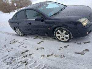 Blue Opel Vectra 2004 in Silale, with an engine capacity of 1.80 L and mileage of 20 thousand km for 1000 €, photo 5 on AUTOMOTO.COM.LV