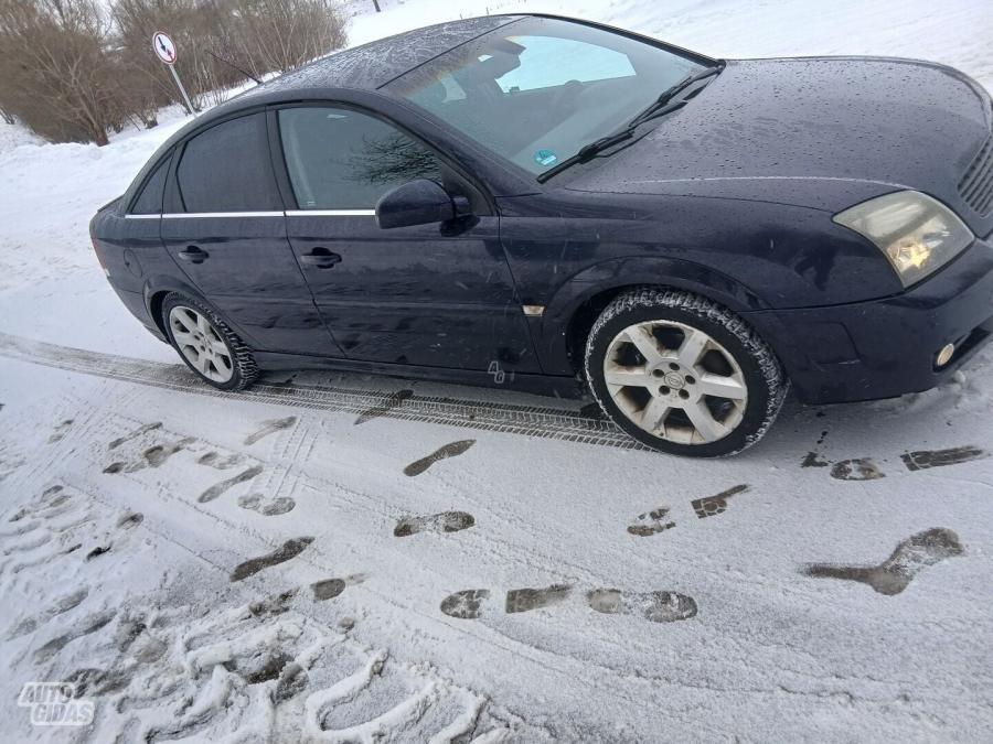 Blue Opel Vectra 2004 in Silale, with an engine capacity of 1.80 L and mileage of 20 thousand km for 1000 €, photo 5 on AUTOMOTO.COM.LV