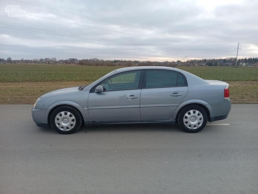 Blue Opel Vectra 2005 in Vilnius, with an engine capacity of 2.20 L and mileage of 278 thousand km for 1050 €, photo 7 on AUTOMOTO.COM.LV
