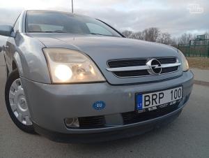 Blue Opel Vectra 2005 in Vilnius, with an engine capacity of 2.20 L and mileage of 278 thousand km for 1050 €, photo 9 on AUTOMOTO.COM.LV