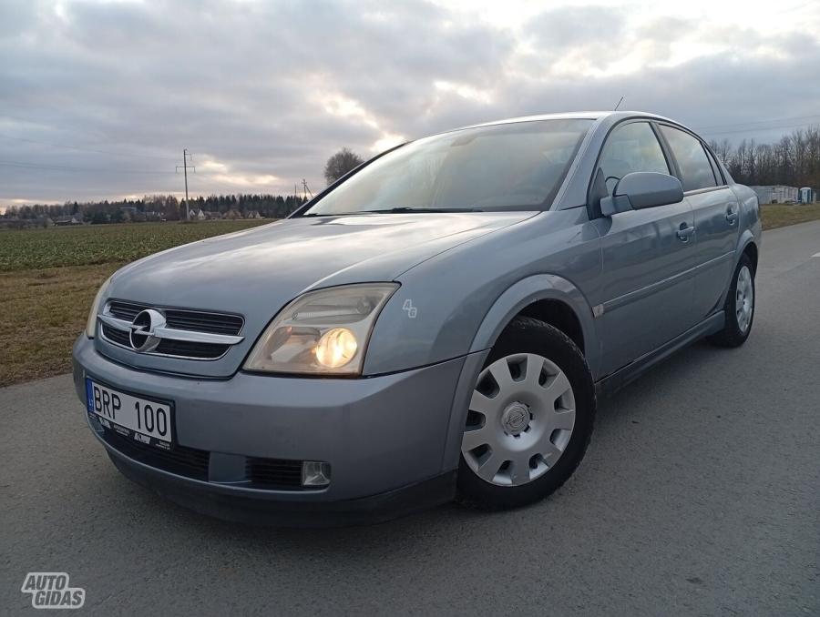 Blue Opel Vectra 2005 in Vilnius, with an engine capacity of 2.20 L and mileage of 278 thousand km for 1050 €, photo 1 on AUTOMOTO.COM.LV