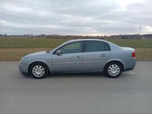 Blue Opel Vectra 2005 in Vilnius, with an engine capacity of 2.20 L and mileage of 278 thousand km for 1050 €, photo 8 on AUTOMOTO.COM.LV