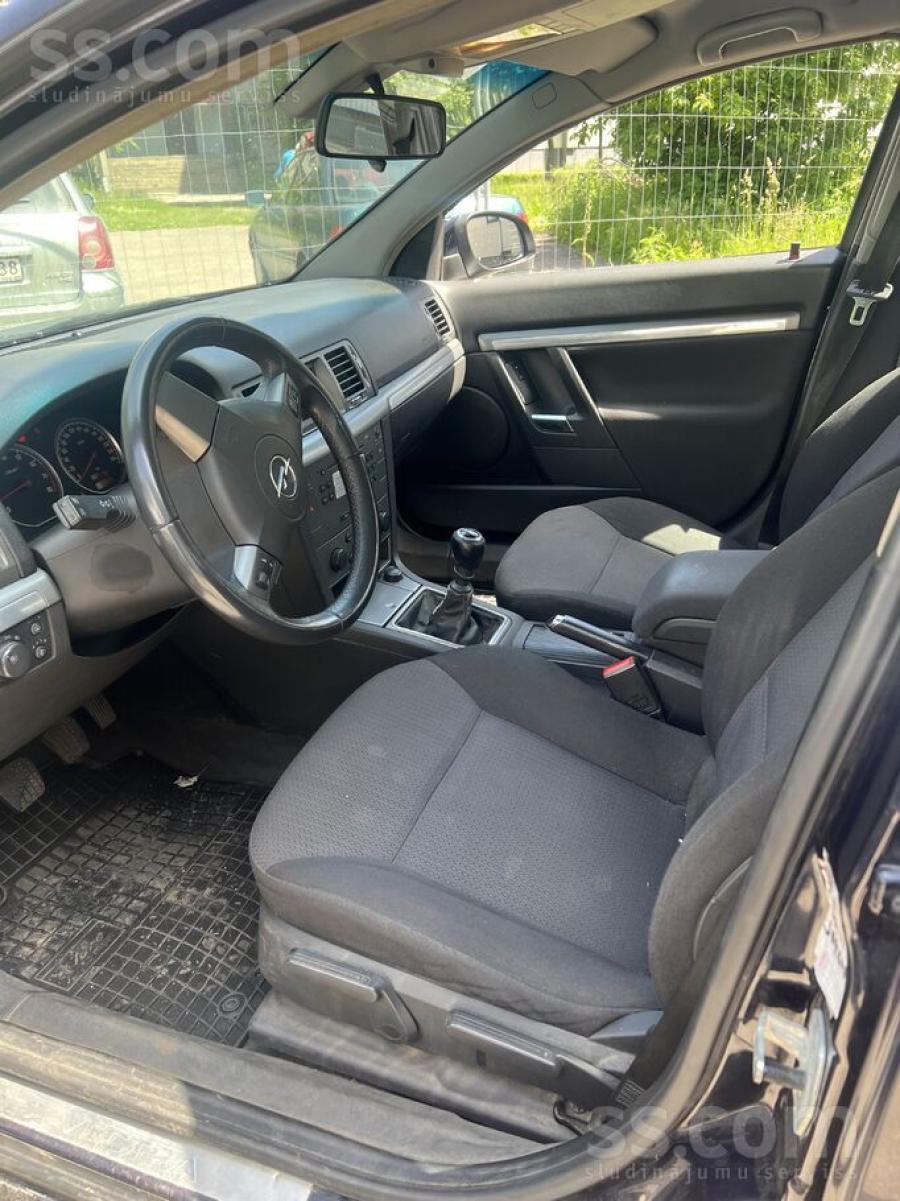 Zils Opel Vectra 2006 Rīga, ar dzinēja tilpumu 1.80 L un nobraukumu 300 tūkst. km par 1400 €, foto 6 vietnē AUTOMOTO.COM.LV