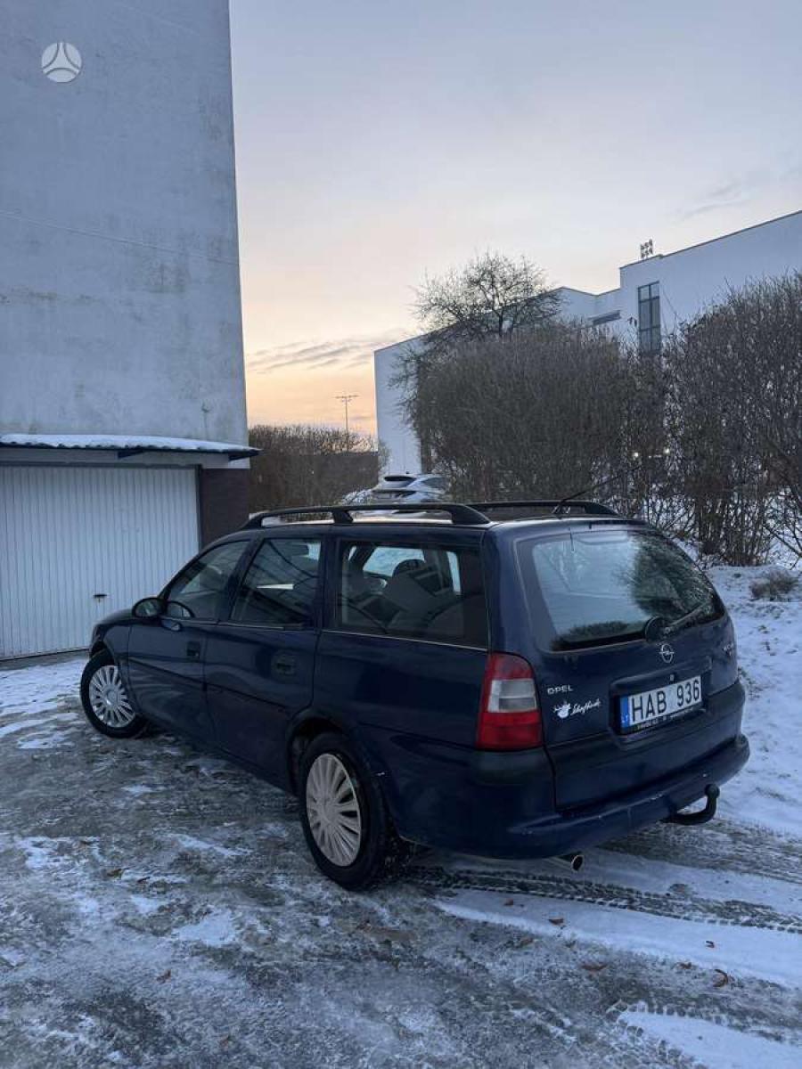 Zils Opel Vectra 1998 Viļņa, ar dzinēja tilpumu 2.00 L un nobraukumu 366 tūkst. km par 600 €, foto 5 vietnē AUTOMOTO.COM.LV
